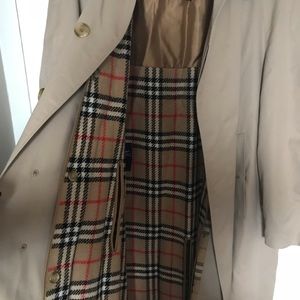 Burberry | Jackets & Coats | Vintage Burberrys Trench Coat | Poshmark